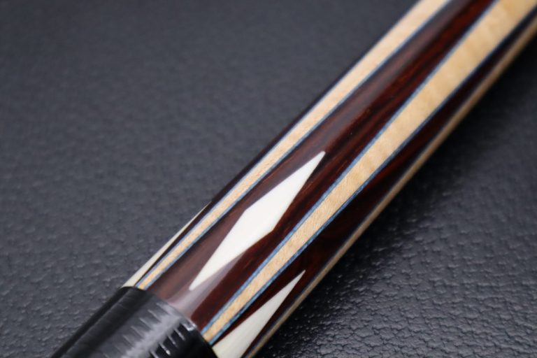 Padgett | カスタムキュー｜イリス